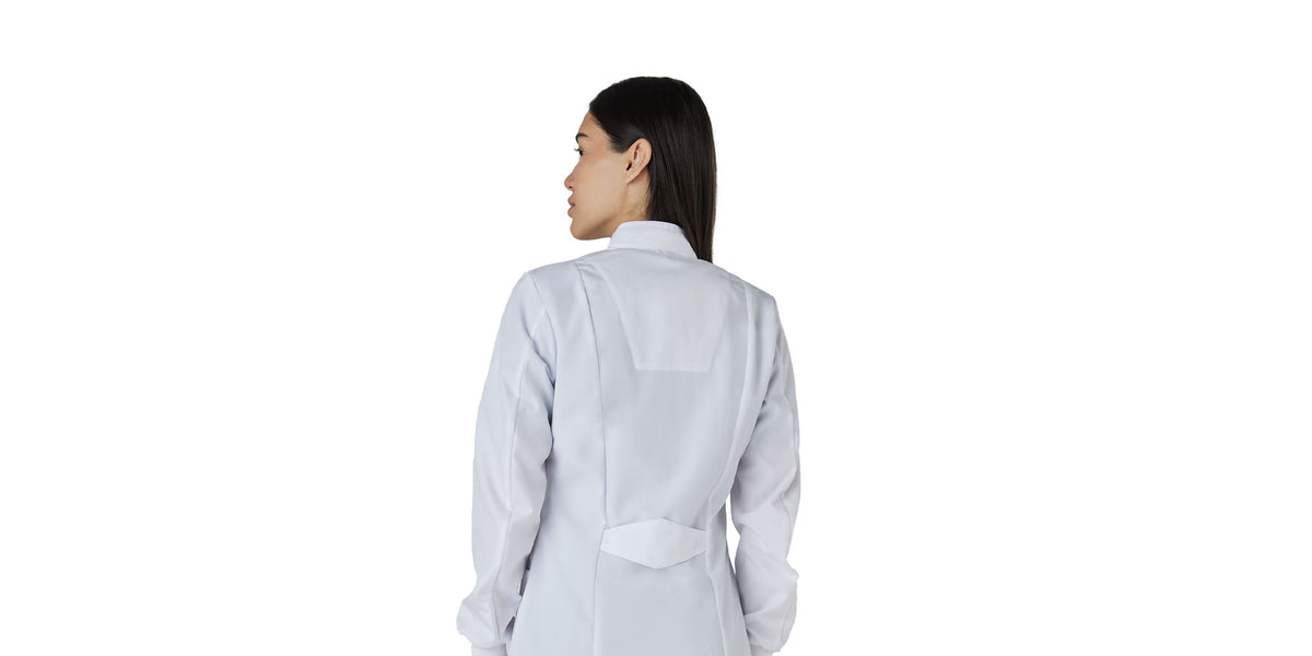 BATA MÉDICO DAMA CON MAO Y PUÑO – Mayru