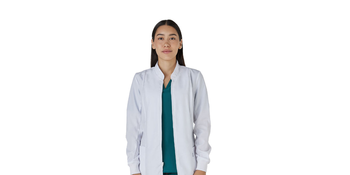 BATA MÉDICO DAMA CON MAO Y PUÑO – Mayru